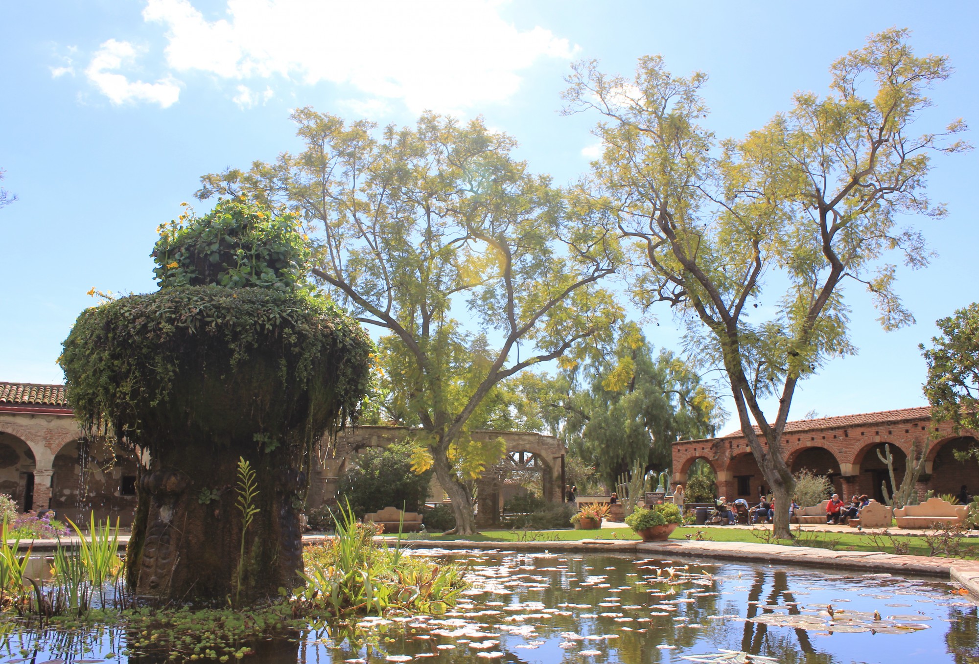 18 Small Towns Around LA You Should Absolutely Visit - Pardee Properties