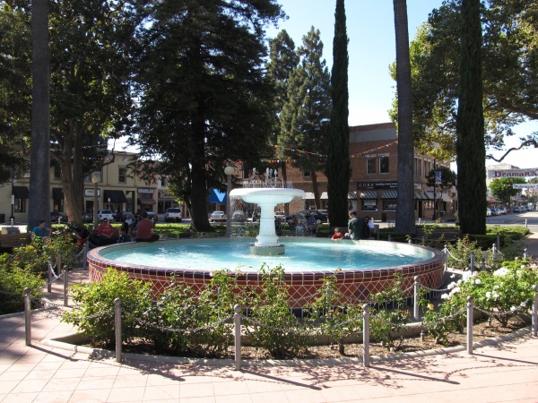 18 Small Towns Around LA You Should Absolutely Visit - Pardee Properties